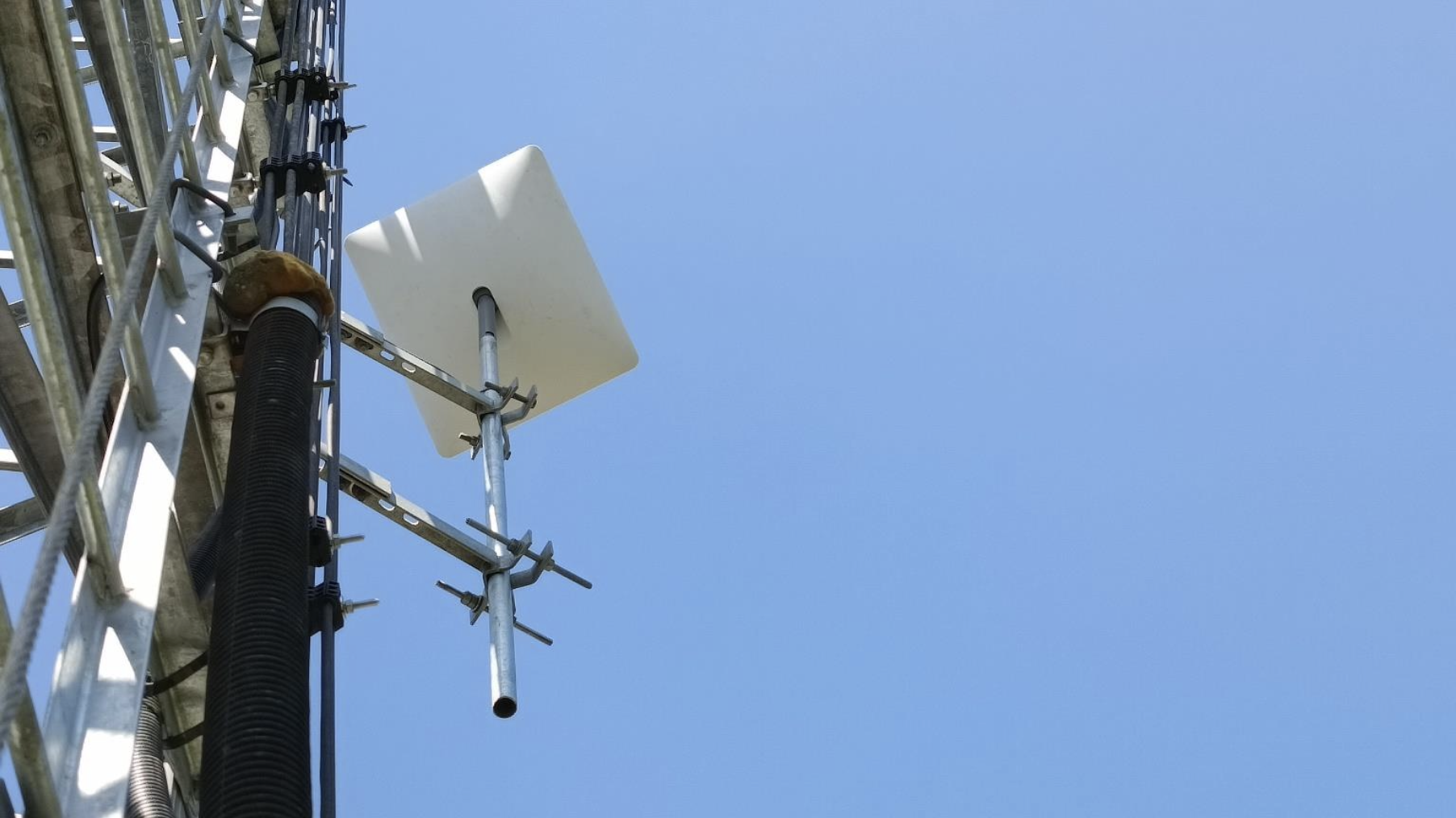 Backhaul LTE Tests – ASS - Arqueiro Satellite Solution - Arqueiro Telecom Backhaul LTE Tests – ASS - Arqueiro Satellite Solution - Arqueiro Telecom